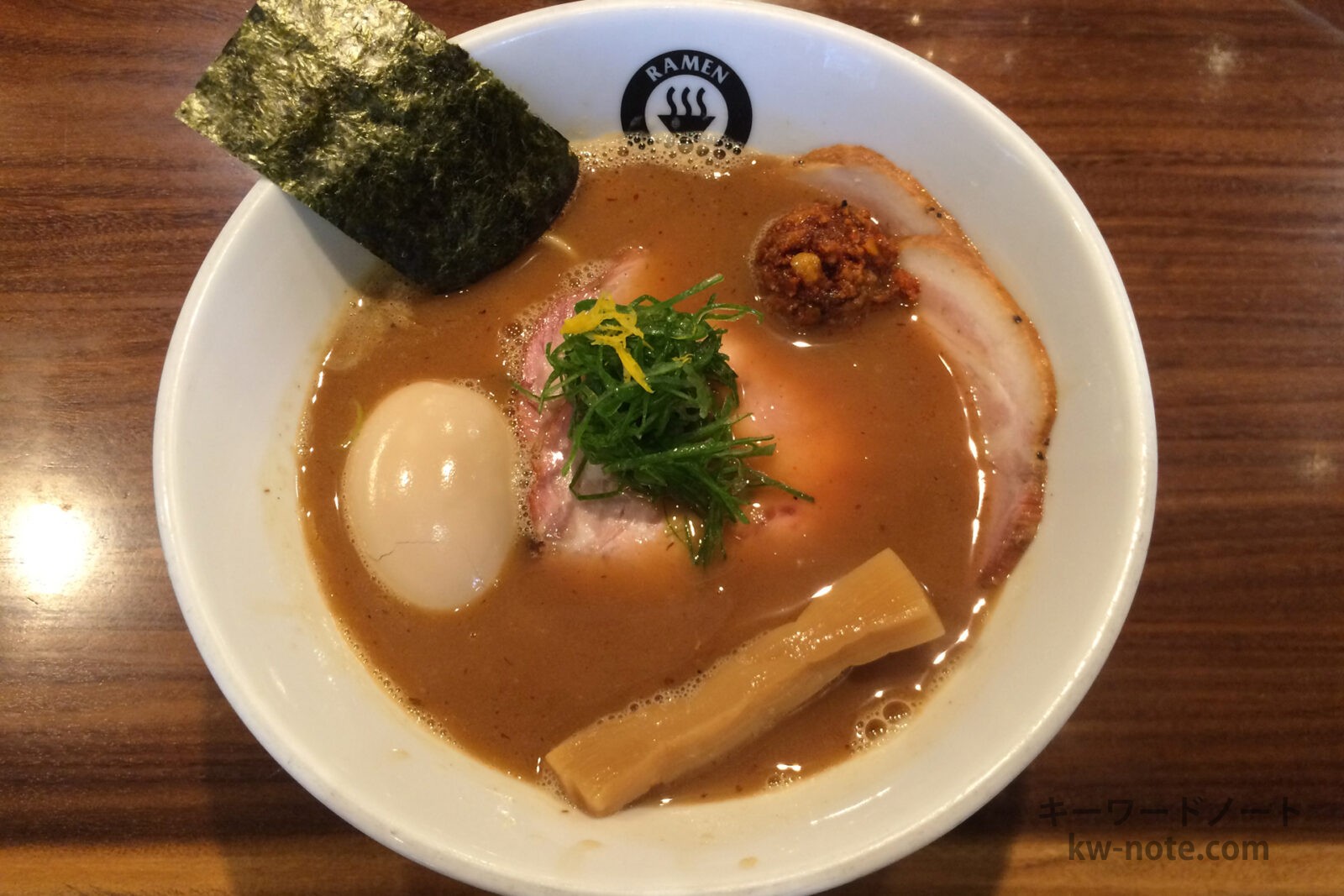 「RAMEN GOTTSU」(らーめん ごっつ) 練馬にある魚介豚骨スープの人気ラーメン店 - キーワードノート